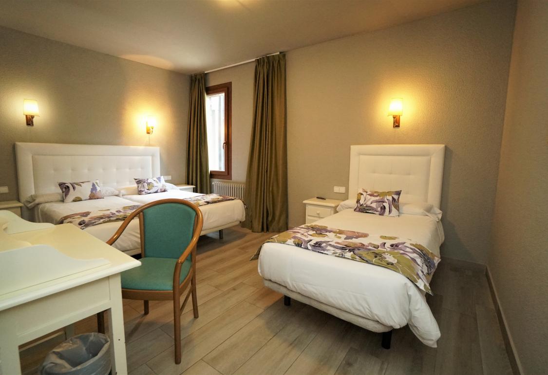 Triple Room - Rooms at Hotel El Pradet